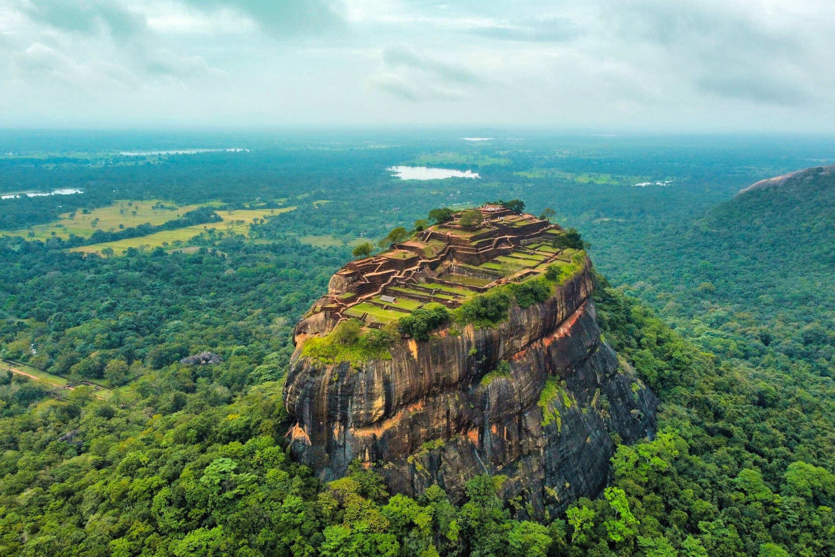 Guided small group tours to Sri Lanka 2024-2025 · Tripsider.com